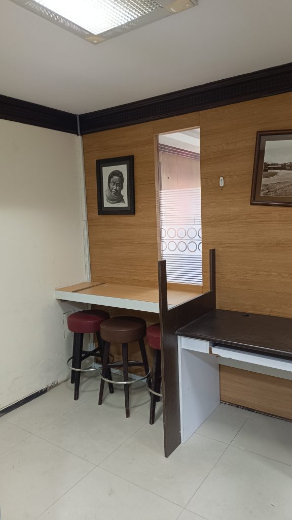 Vivid Interiors - Tiger Office: An Interior Makeover in a Day